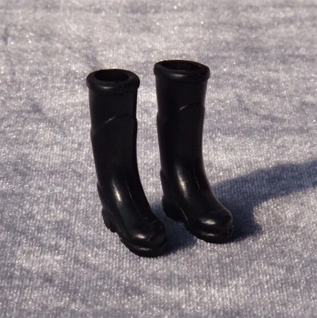 Miniature Rain Boots (2 Pairs) Dollhouse Wellies Dollhouse Miniatures ...