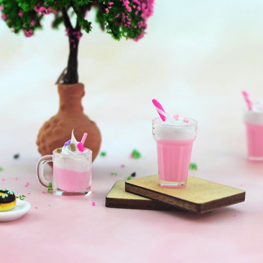 Miniature Strawberry Milkshake Ice-cream Miniature Food Dollhouse ...