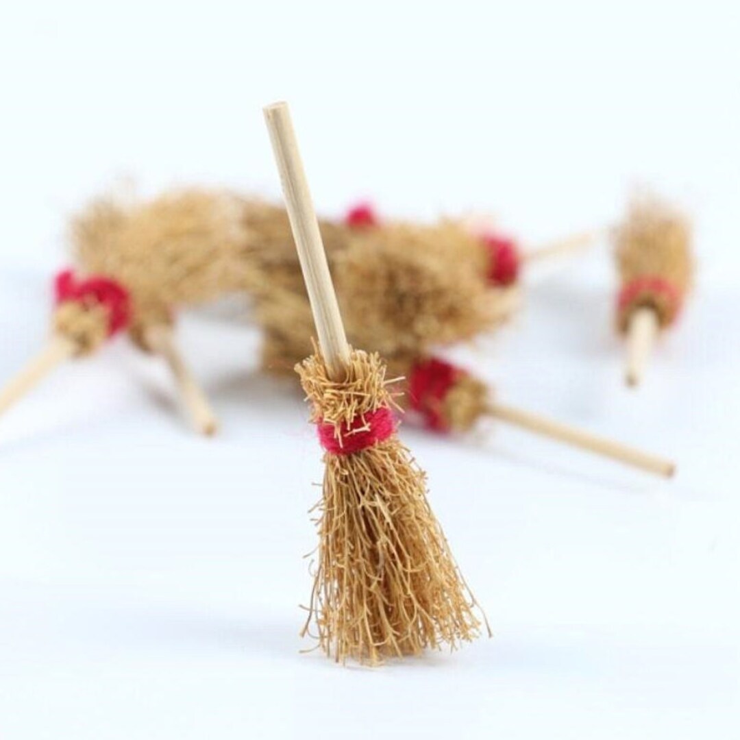 Miniature Broom (5pcs) Dollhouse Miniatures Mini Broom Diorama ...