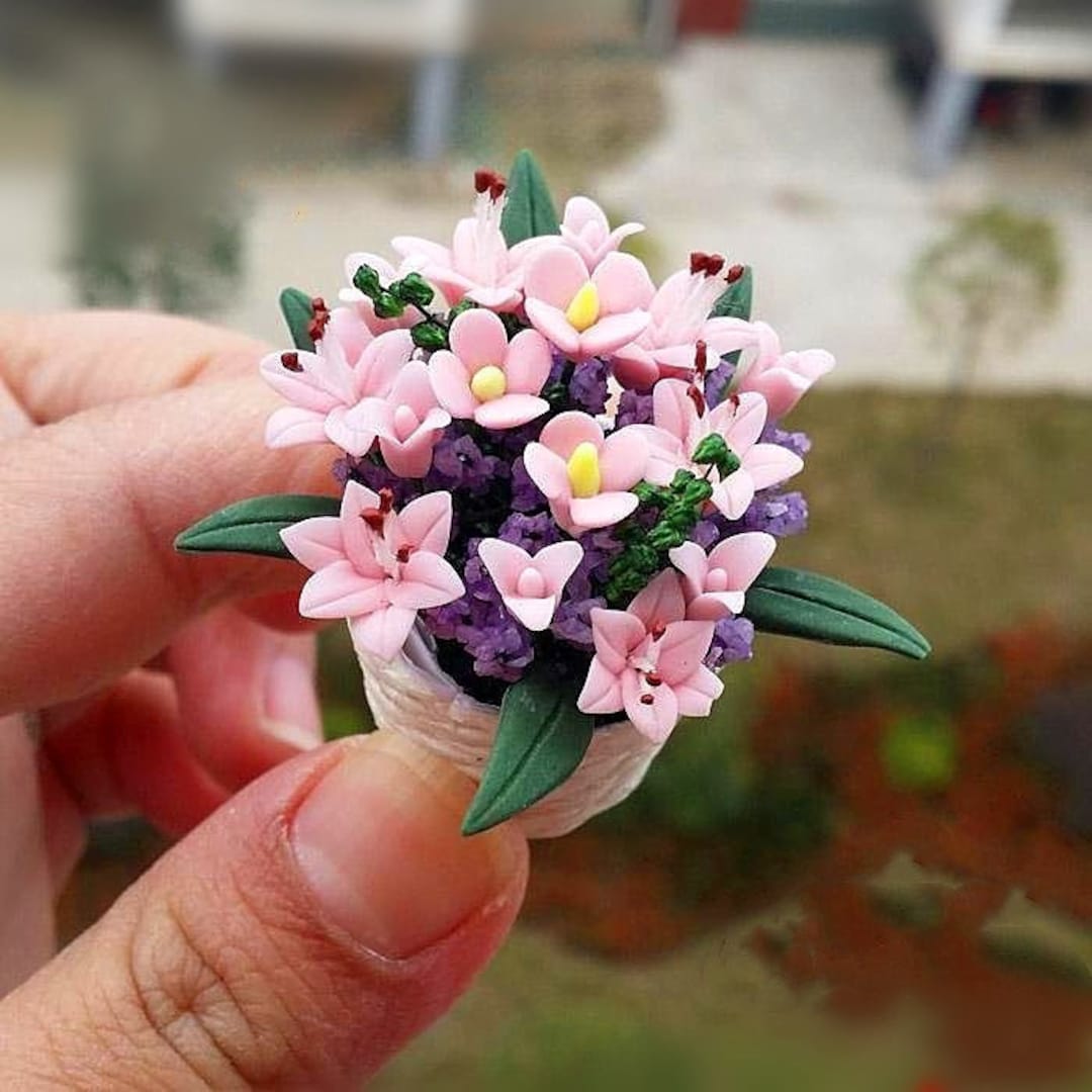 Miniature Pink Lily Flowers Miniatures Flowers Dollhouse Miniatures ...