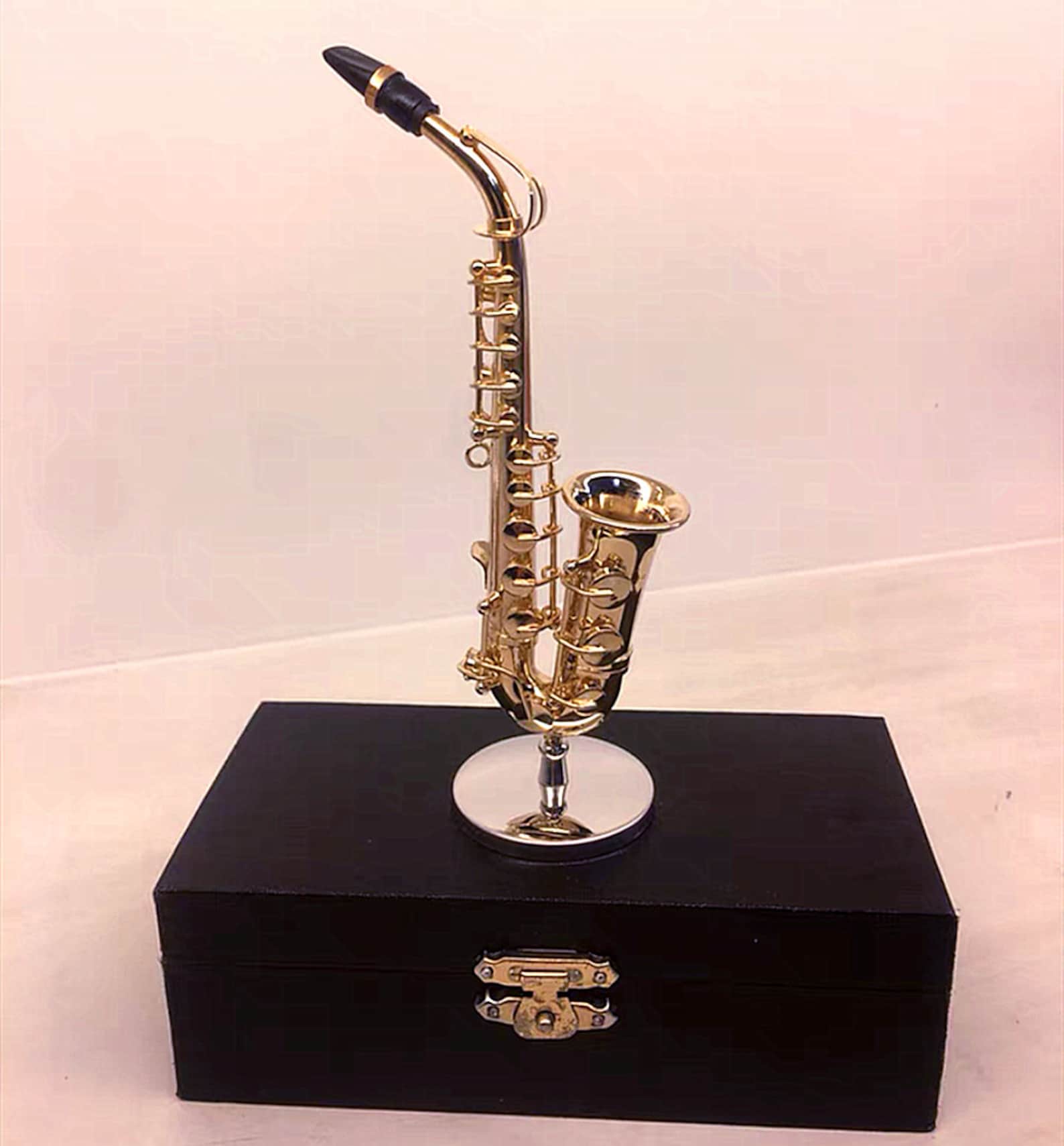 Miniature Saxophone Musical Instrument Model BJD Furniture Miniatures ...