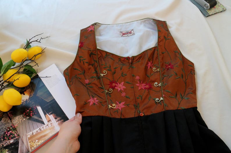 Dirndl Complete Set Vintage Stockerpoint Brown Floral Embroidered Dress ...