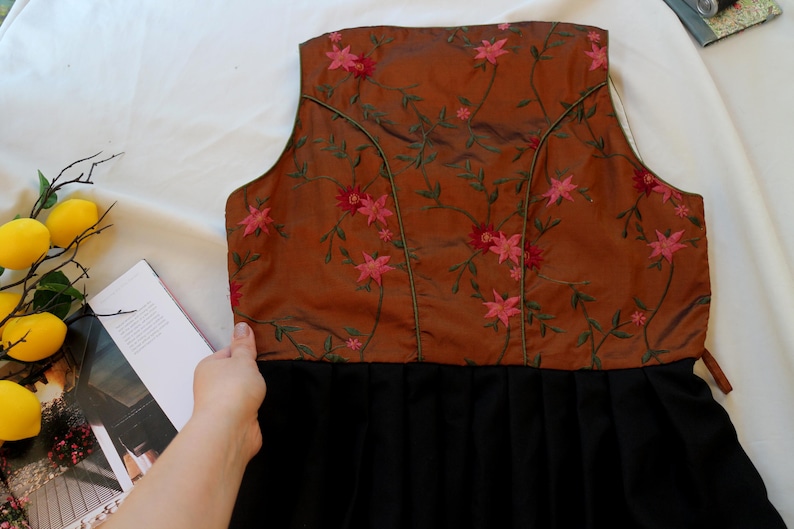 Dirndl Complete Set Vintage Stockerpoint Brown Floral Embroidered Dress ...