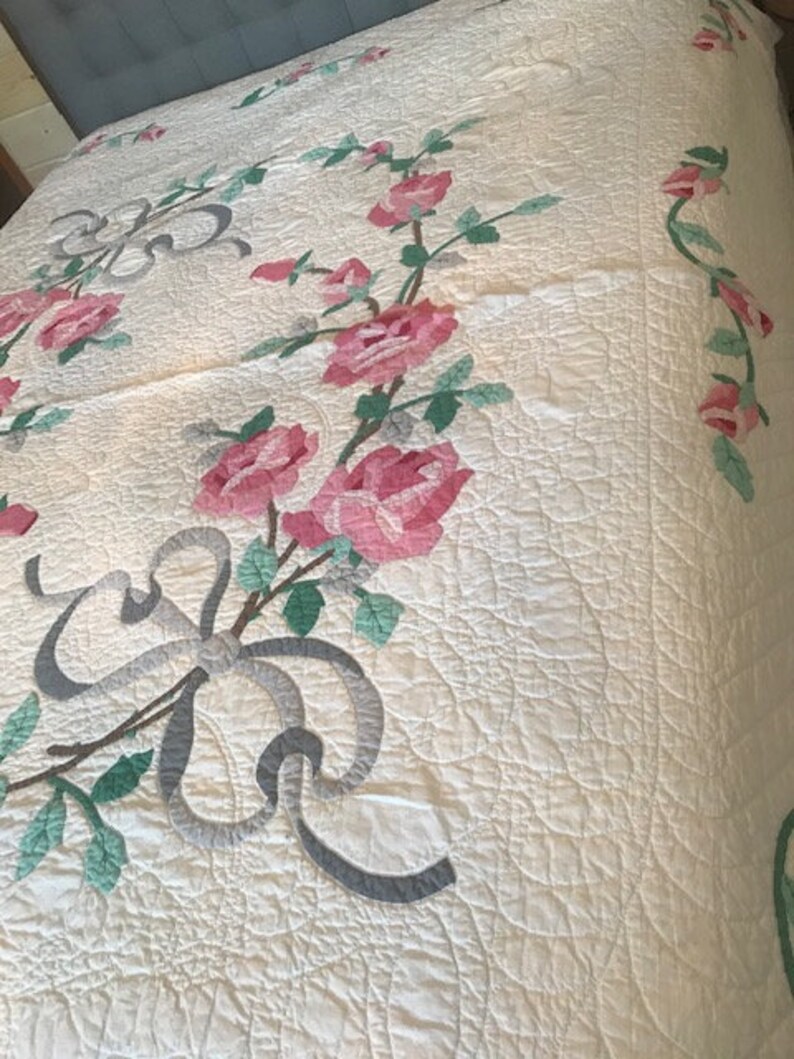 Exceptional Rose Applique Quilt - Etsy
