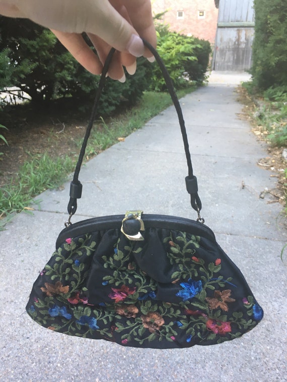 Purse black with embroidery - Gem