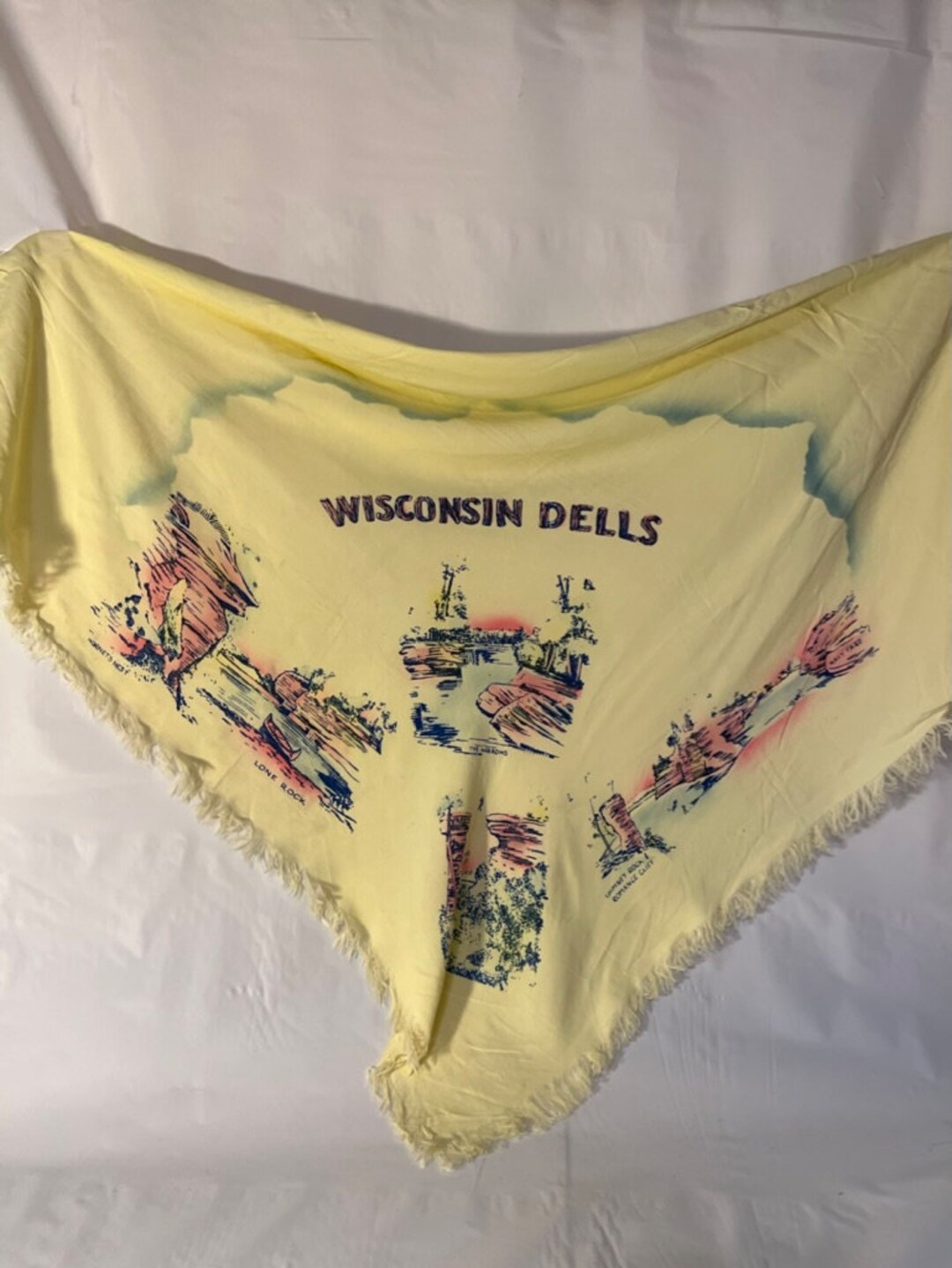 Vintage 1950s Yellow Wisconsin Dells Souvenir Scarf With Illustrations ...