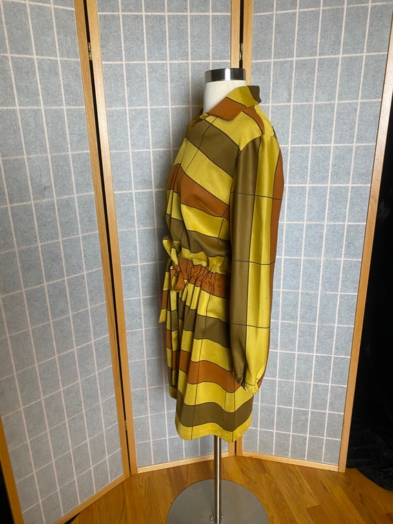 Vintage 1970’s golden yellow and brown grid pattern p… - Gem