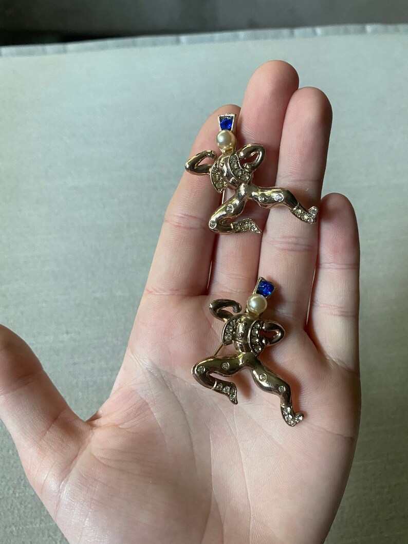 Vintage 1960's Set of Two Dancing Men Gold Pins, Brooches - Etsy