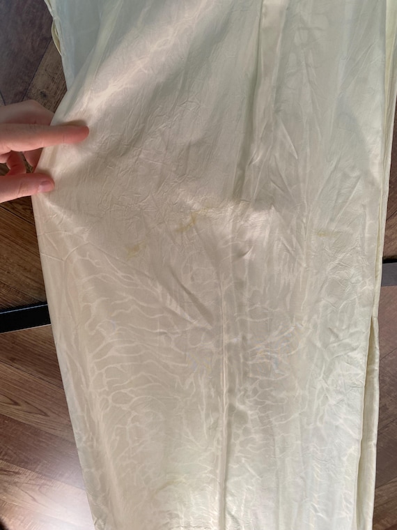 Vintage 1930’s white satin dress with subtle cloud pa… - Gem