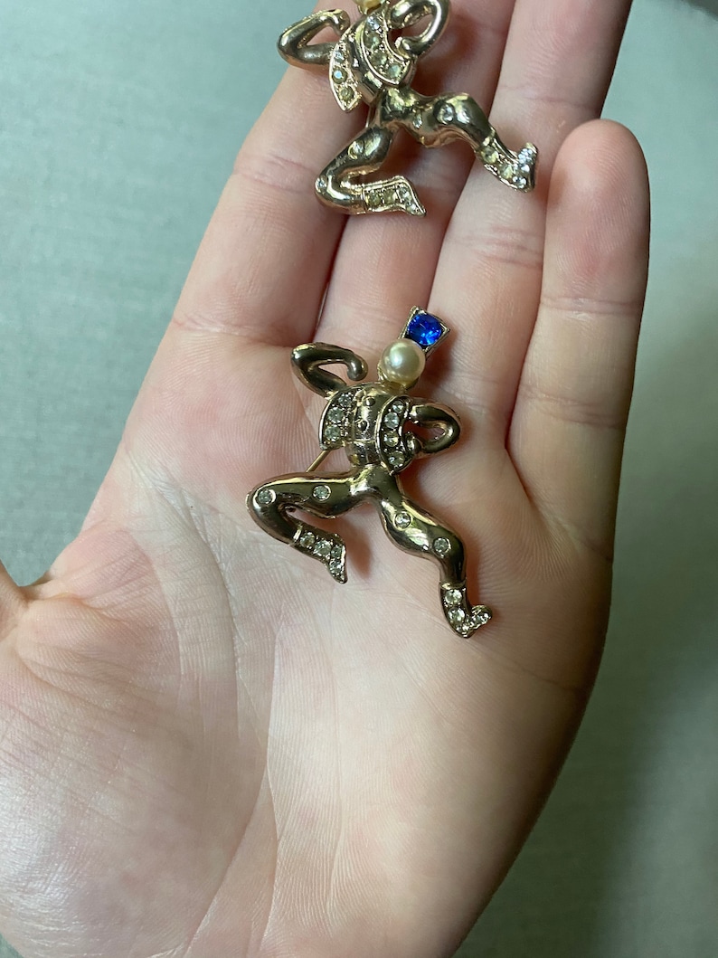 Vintage 1960's Set of Two Dancing Men Gold Pins, Brooches - Etsy