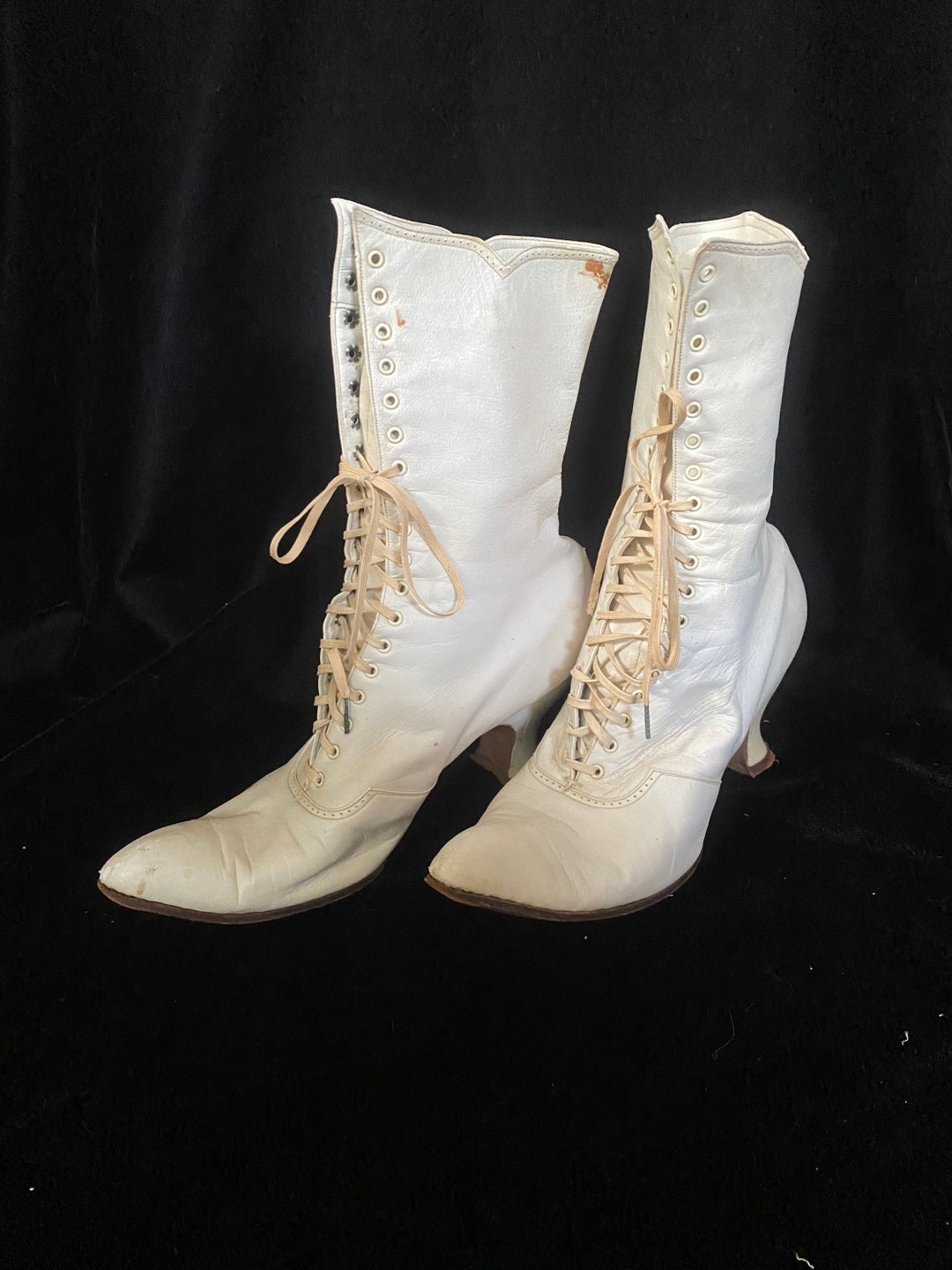 Antique Early 1900s White Leather Women’s High Heeled Lace up Boots ...