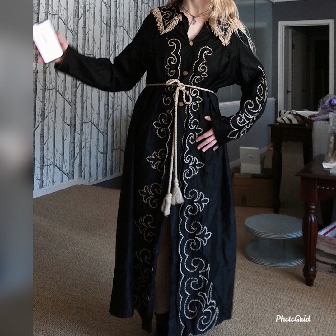 Vintage Early 1900'S 1920's Black Silk Embroidered Ceremony Robe With ...