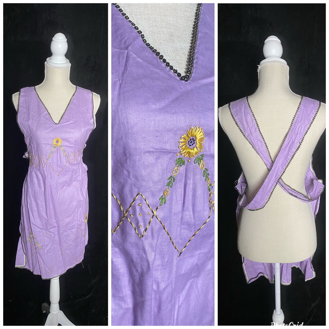Delantal completo bordado morado de la década de 1940 - Etsy España