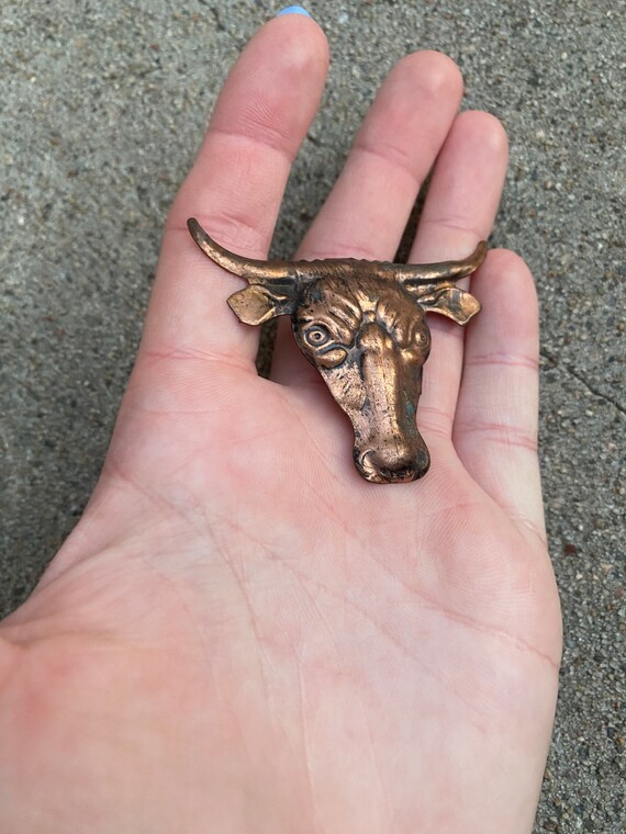 Vintage 1940’s copper colored metal bull pin, brooch - Gem