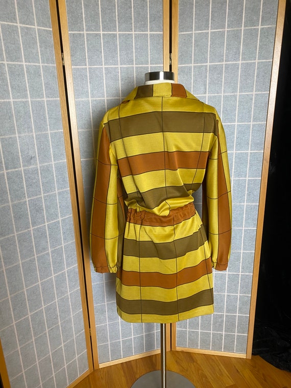 Vintage 1970’s golden yellow and brown grid pattern p… - Gem