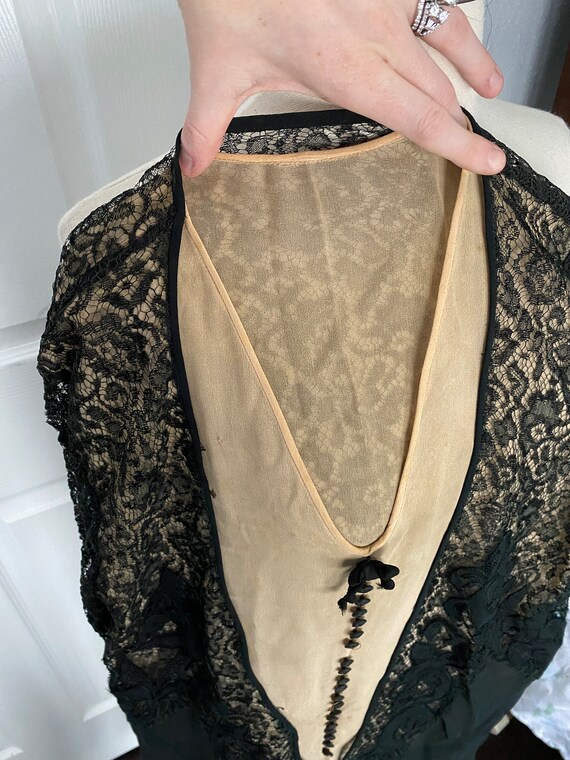 Vintage antique 1920’s sheer tan and black lace illus… - Gem