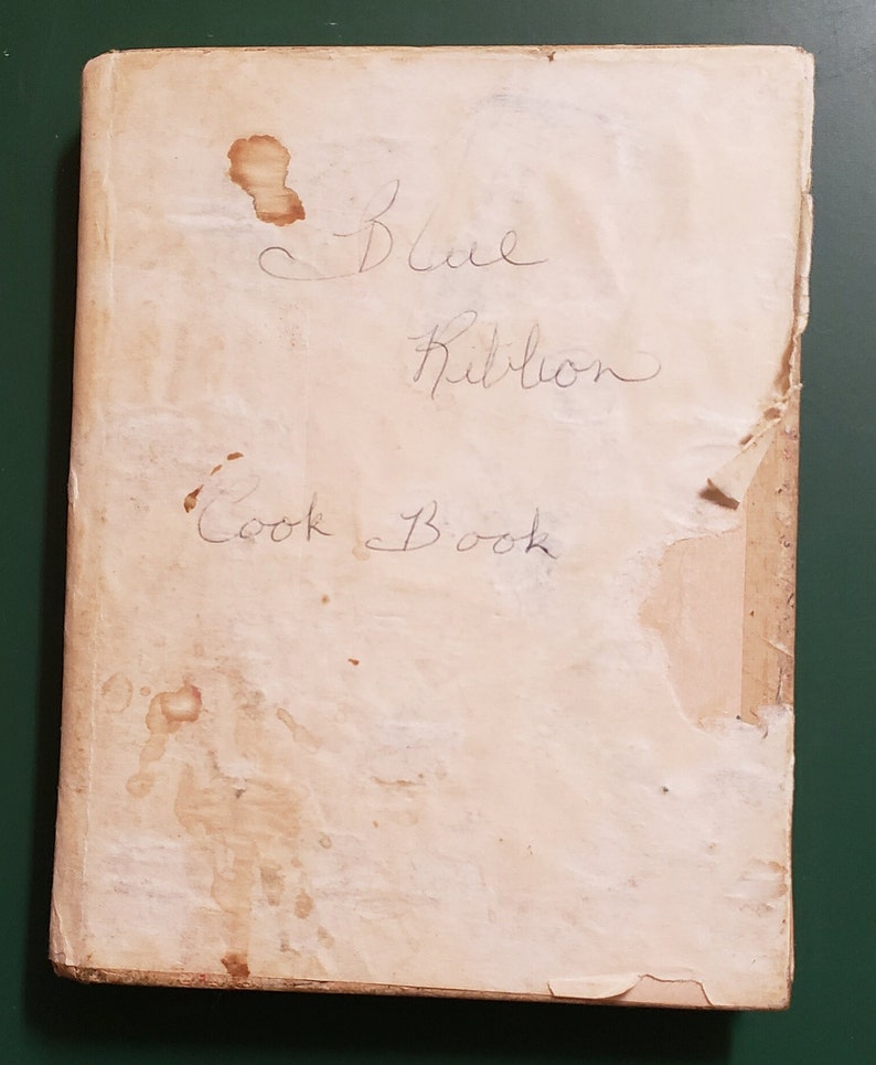 Vintage Blue Ribbon Cookbook for Everyday Use in Western Homes Twenty ...