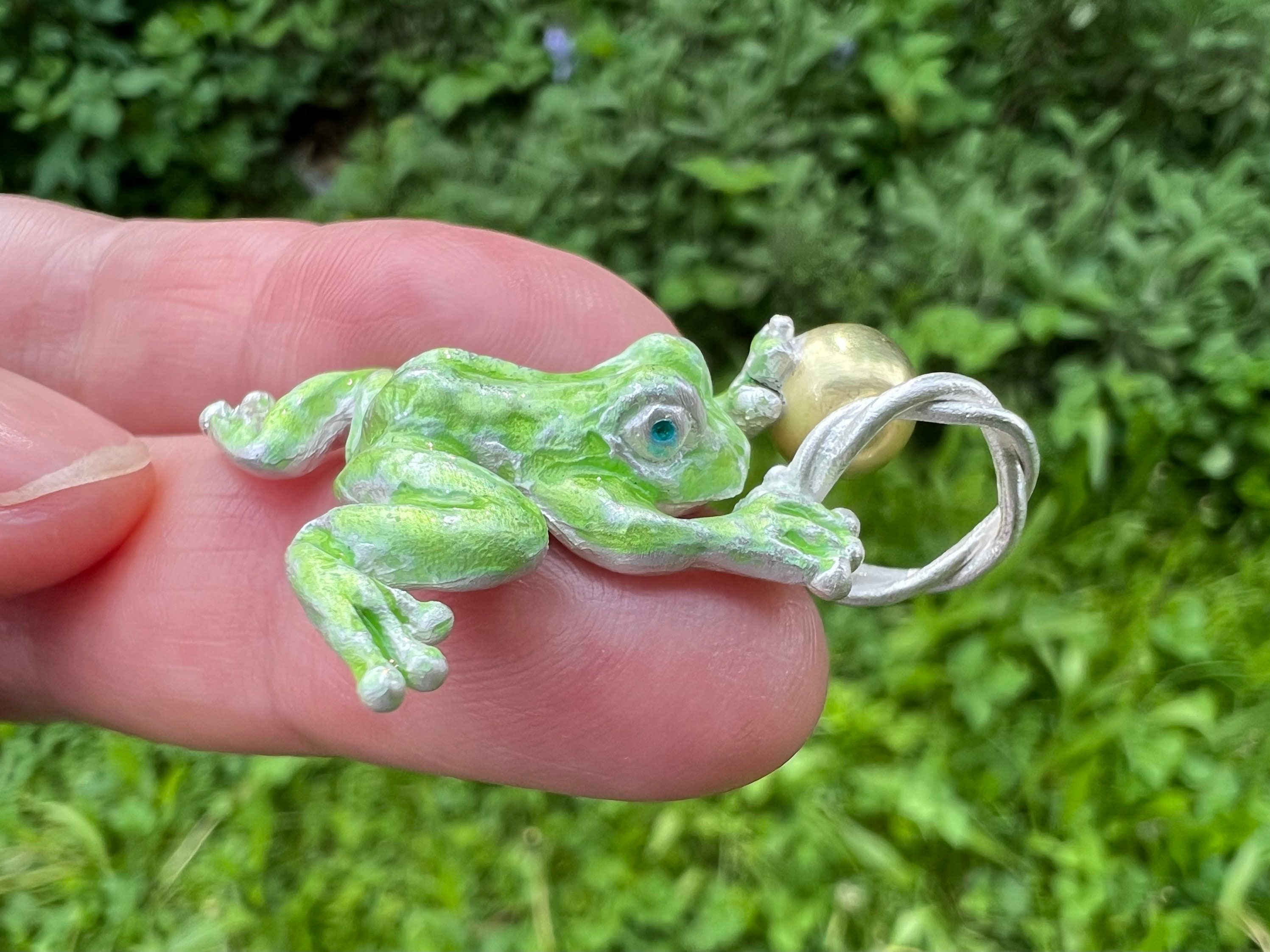 Frog King Pendant, Green Silver Frog Brings 18 Carat Gold Ball Out of ...