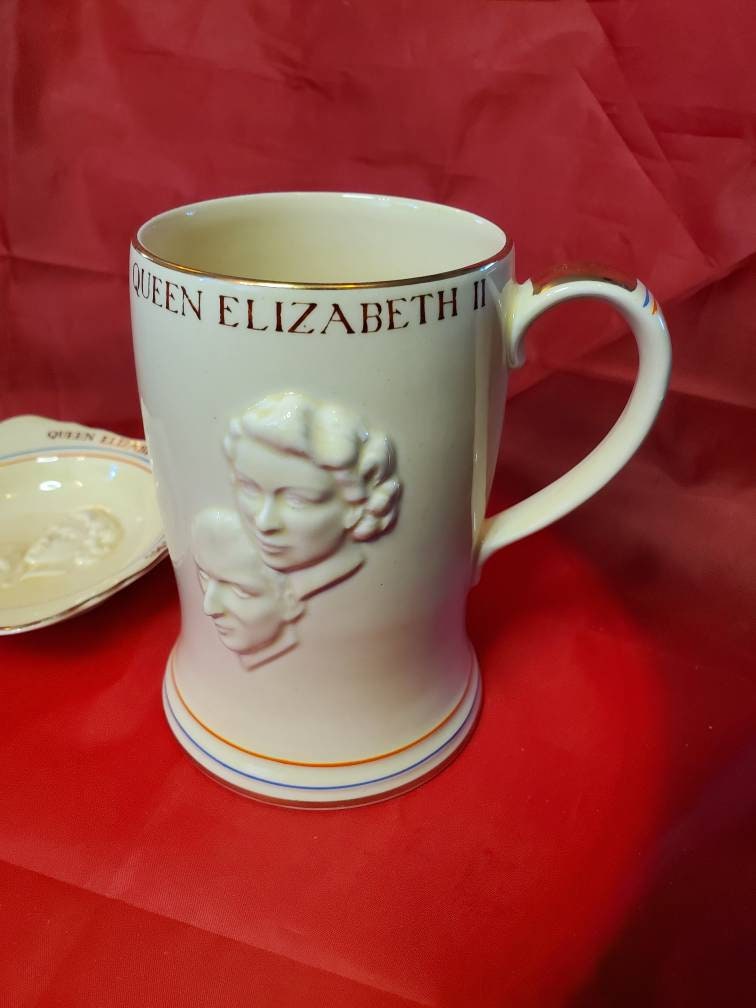 Crown Devon 3D Relief Queen Elizabeth II 1953 Coronation Mug - Etsy