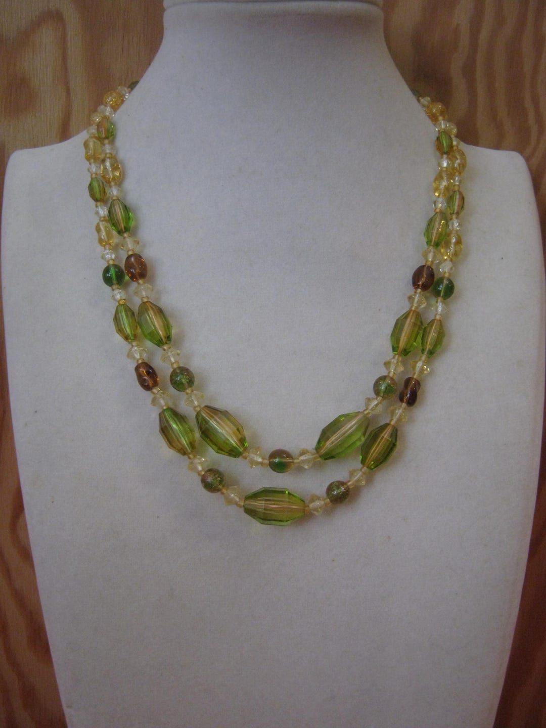 Two-row Necklace Made of Faceted Pearls Green + Yellow + Brown Size 56 ...