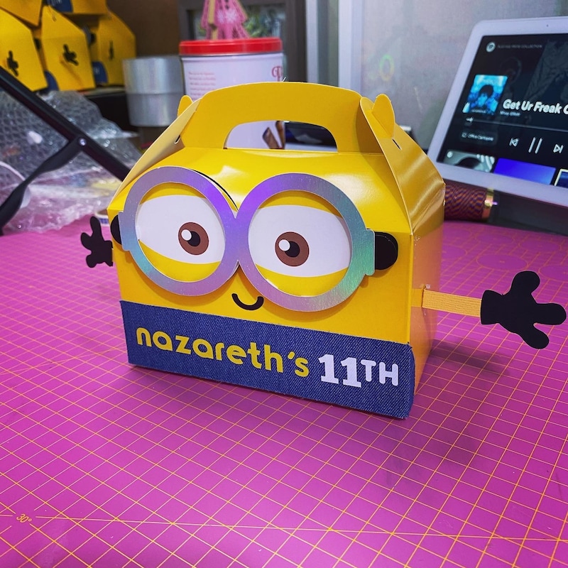 Minion Party Favors - Etsy