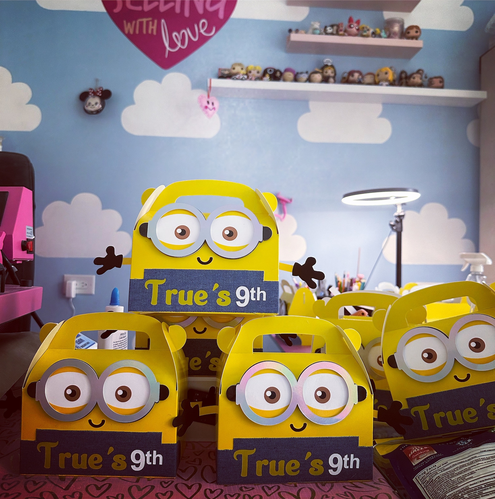 Minions Gable Box Kids Party Bag Birthday Gift Box Party - Etsy