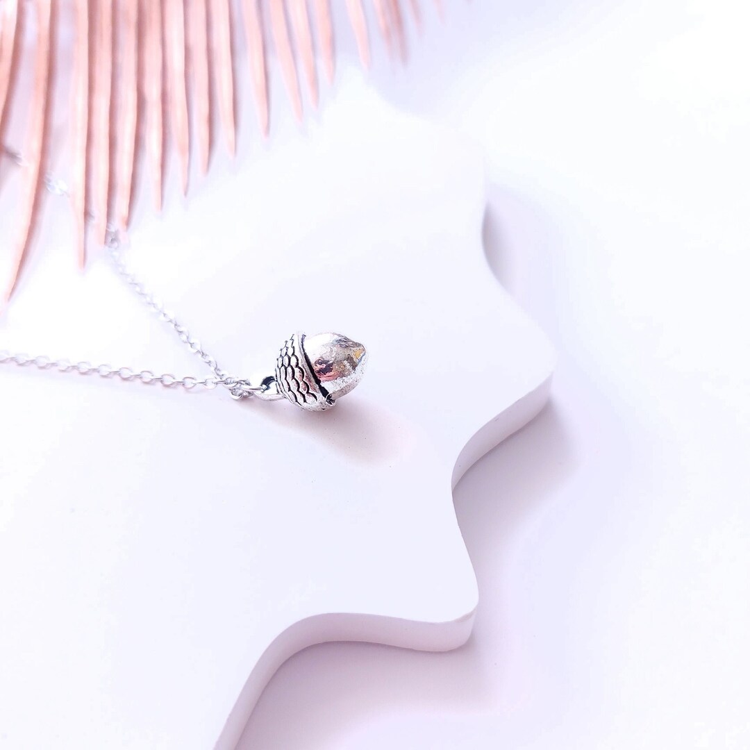 Chain Acorn Pendant Silver - Etsy Sweden