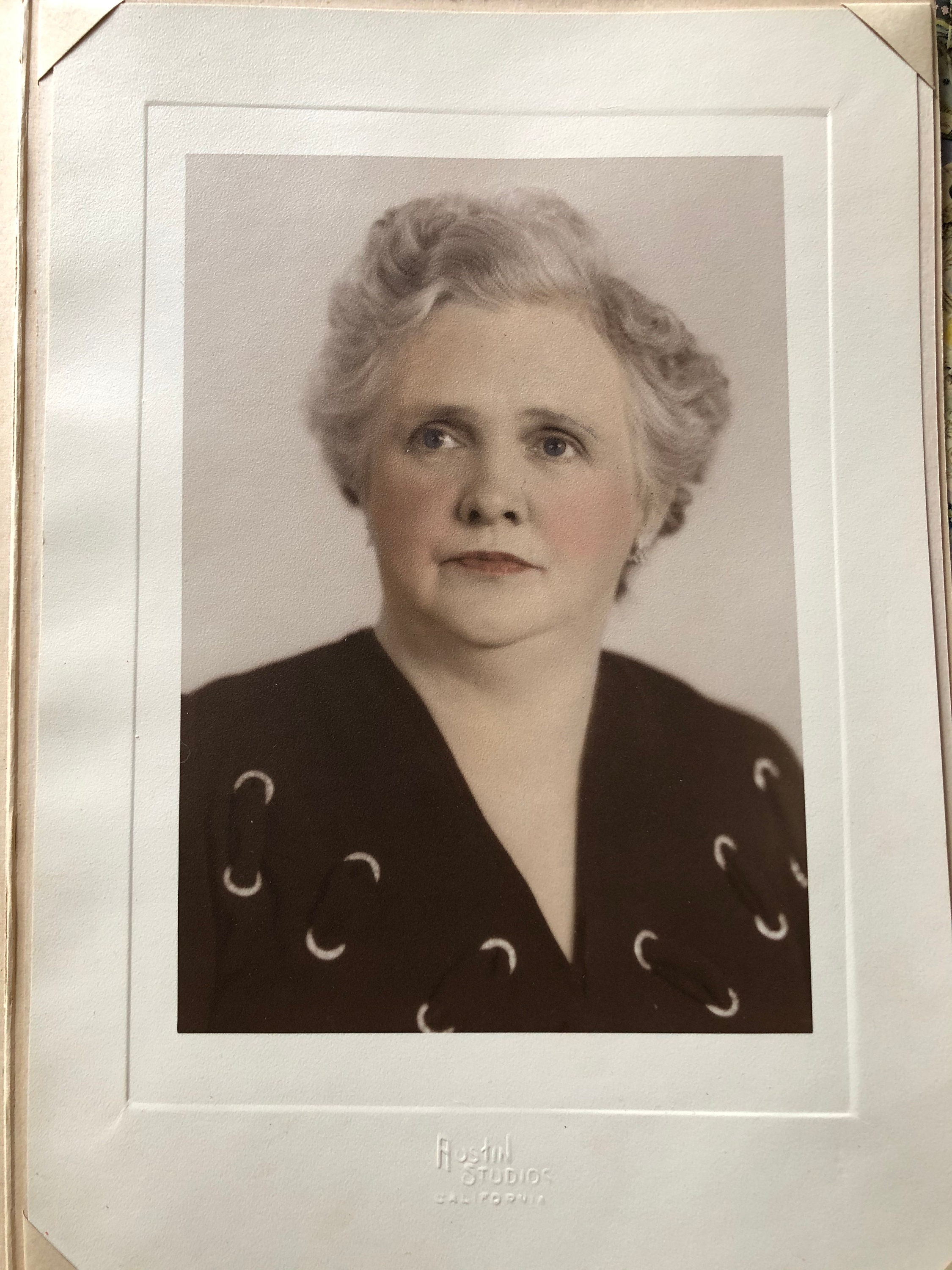 Vintage Lot Hand Tinted Photographs 1940s - Etsy