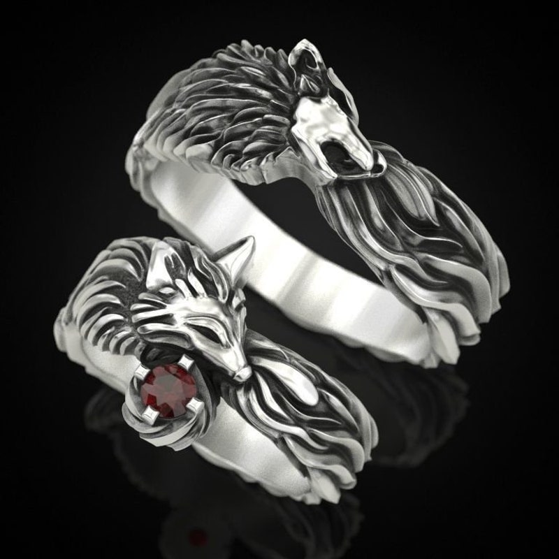Wolf Wedding Band - Etsy
