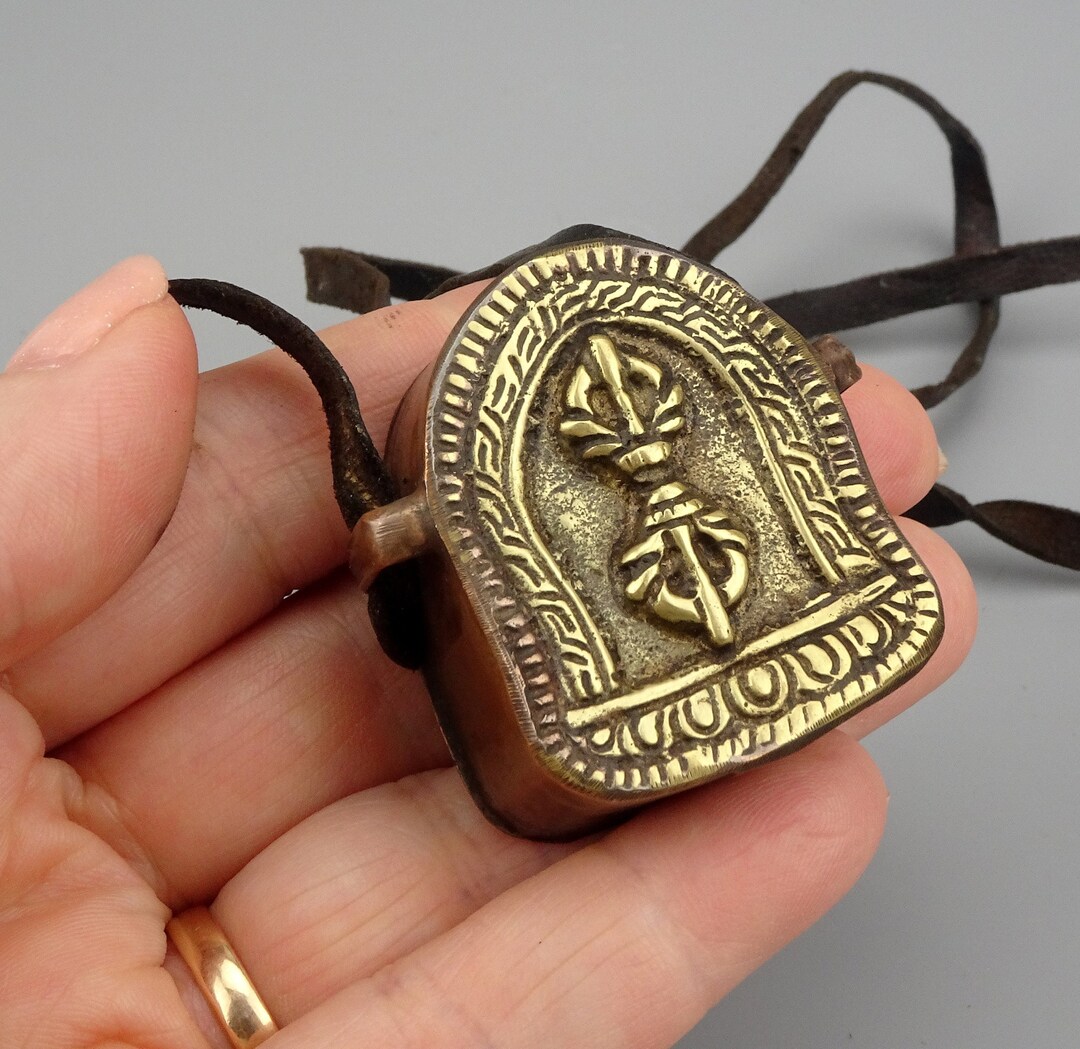 Buddhist Ghau Pendant, Buddhist Vajra Box Pendant, Locket, Buddhist ...