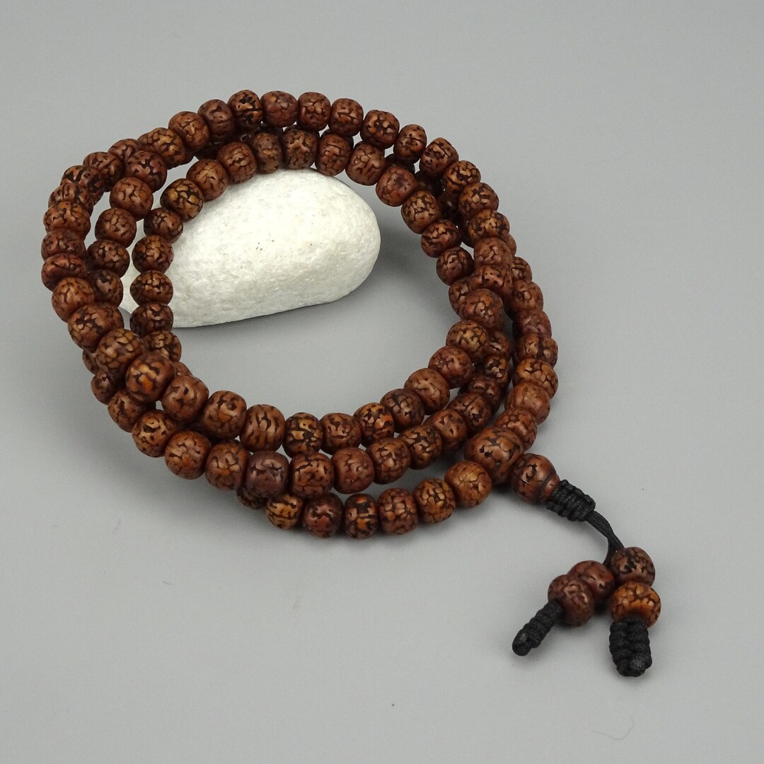 Buddhist Japa Mala Made of 108 Polished Authentic Rudraksha Beads ...