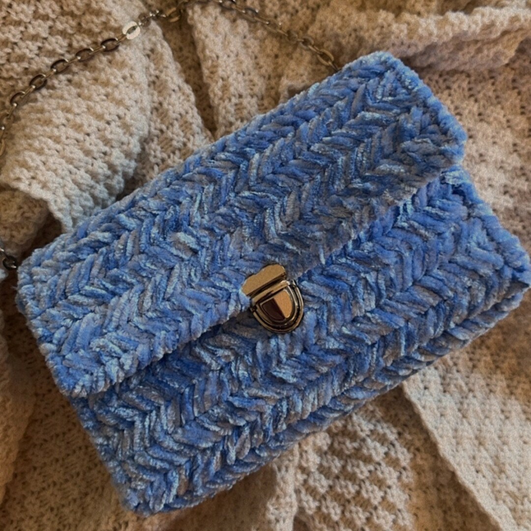 Handmade Plastic Canvas Purse, Cute Canvas Purse, Velvet Yarn Purse - Etsy