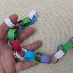 Mini Paper Chain, Classic Party Decoration, Paper Loop Garlands ...