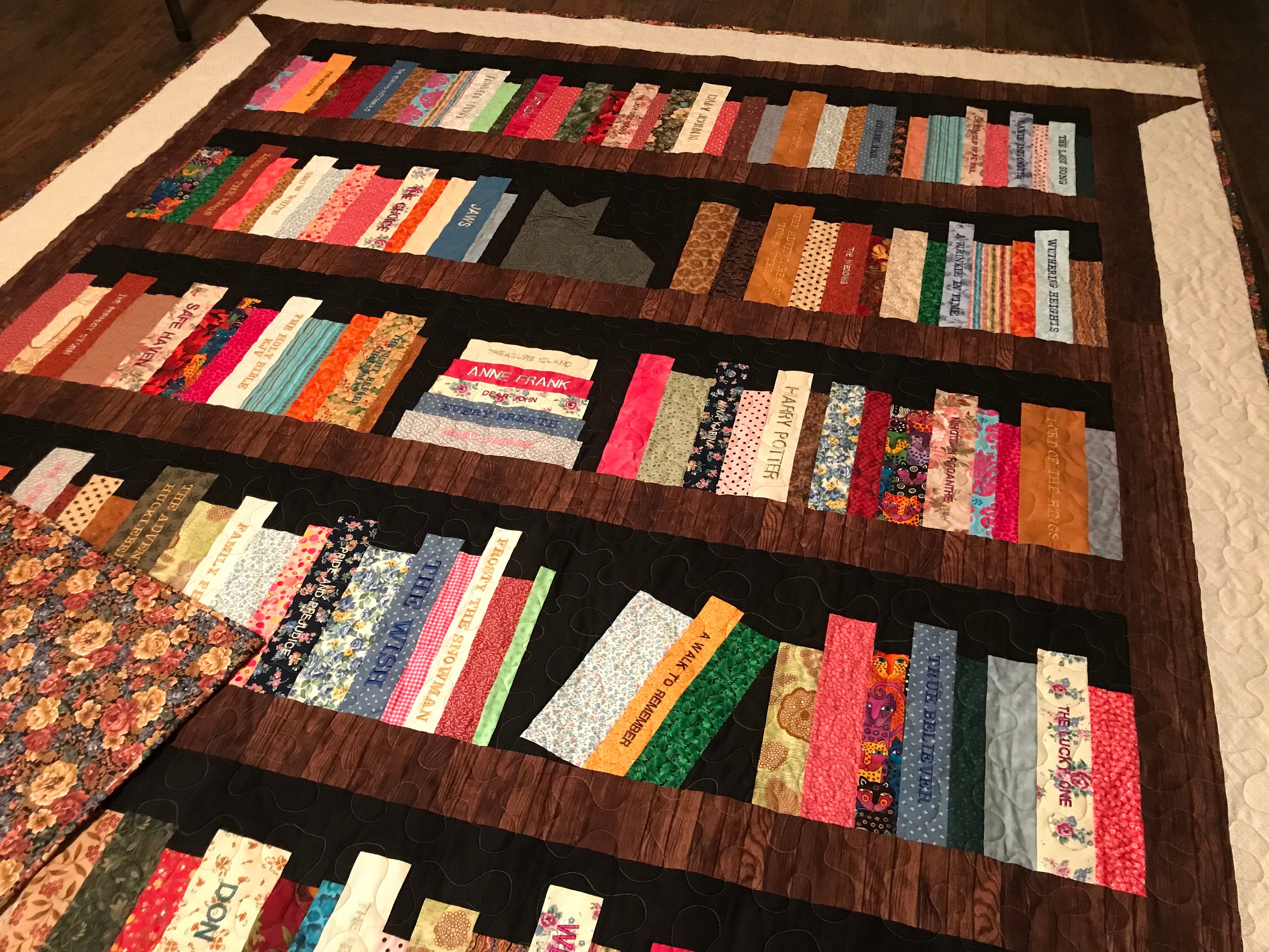 Bookshelf Quilt - Etsy