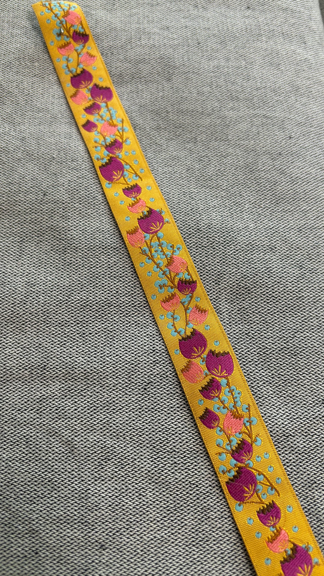 Webbing by Renaissance Ribbon Anna Maria Horner Loulouthi Gold Early ...