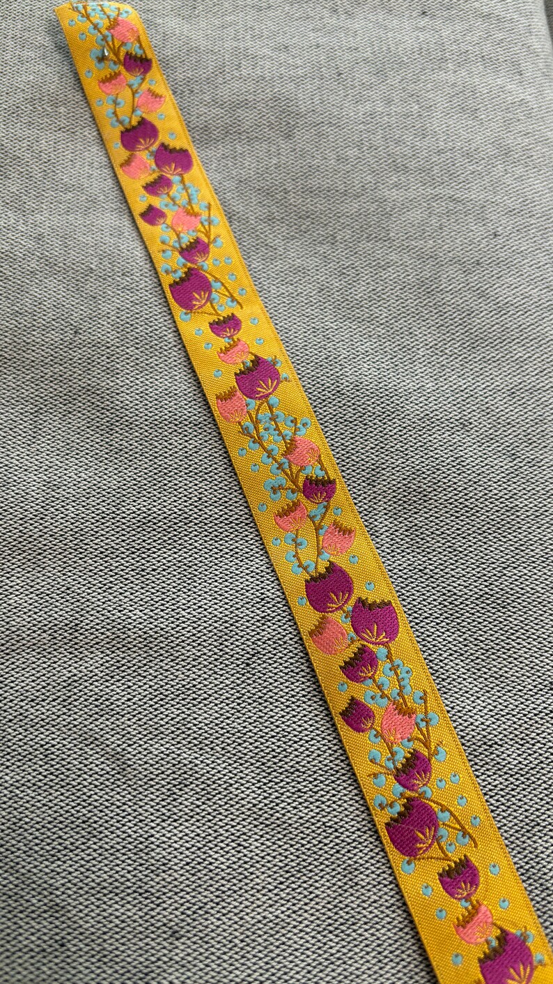 Webbing by Renaissance Ribbon Anna Maria Horner Loulouthi Gold Early ...
