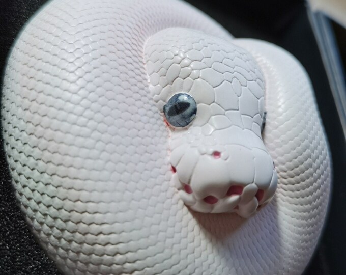 Snow Ball Python Snake Super Q Resin Model Figure Figurine - Etsy