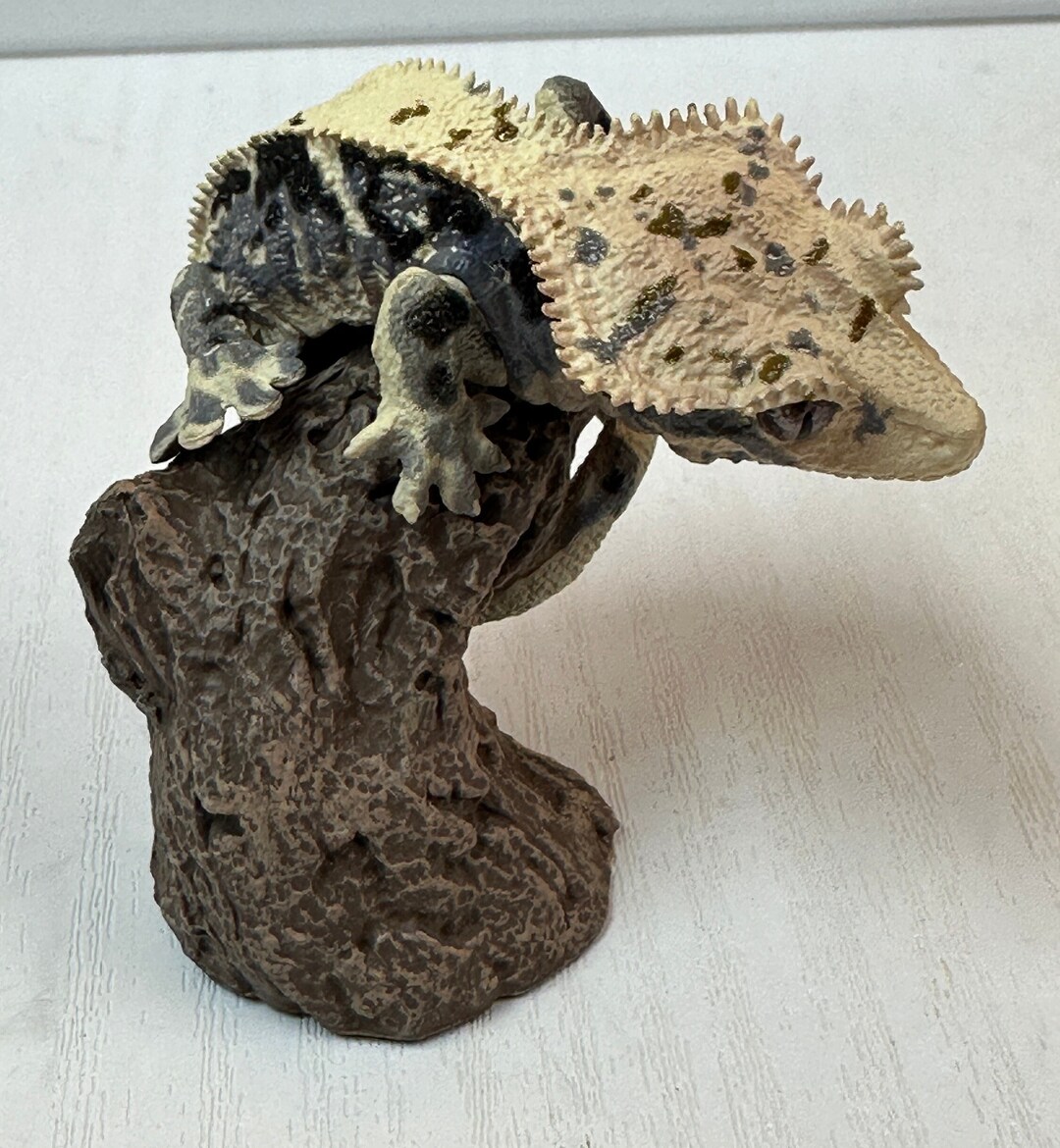 Crested Gecko Lizard Reptile Figurine Figure Model Ring With Stand C - Etsy
