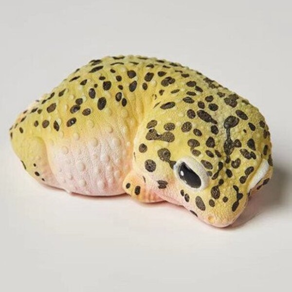 Leopard Figurine - Etsy