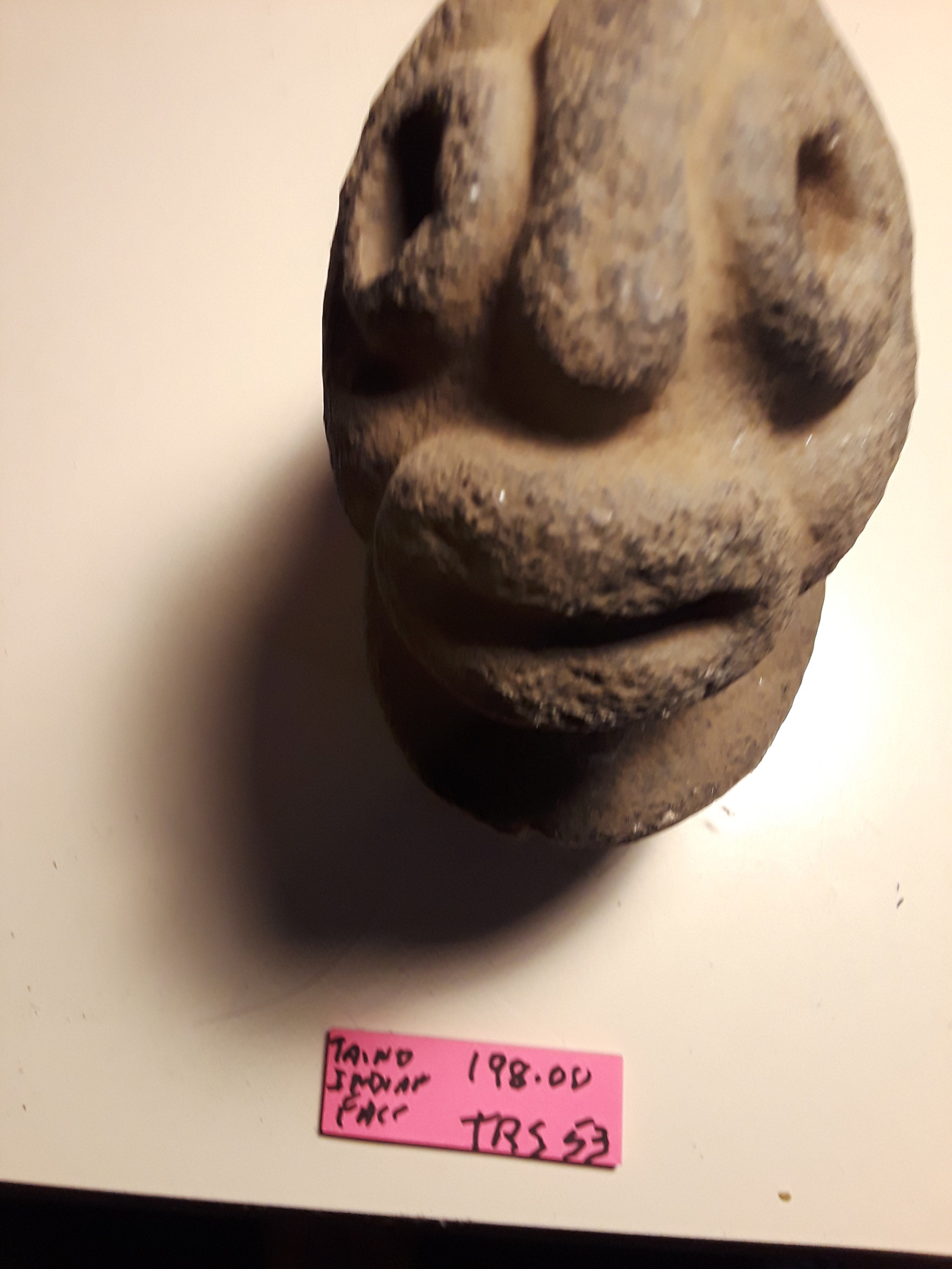 Roca de la cara tallada. Muy buen espécimen República - Etsy España