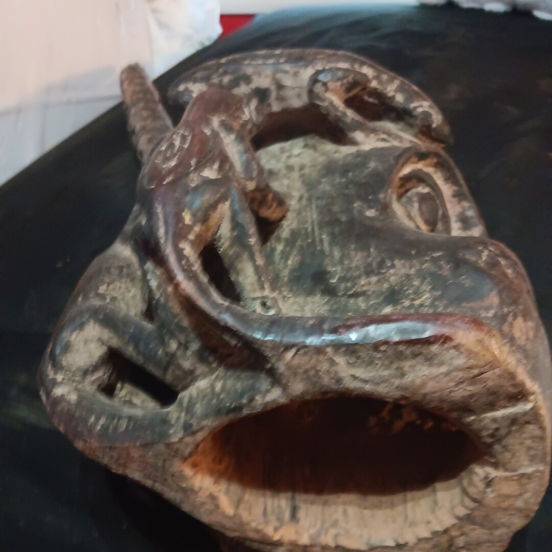 Lizard Voodoo Carved Smoking Pipe From the Cameroons Needs Repair Sold ...