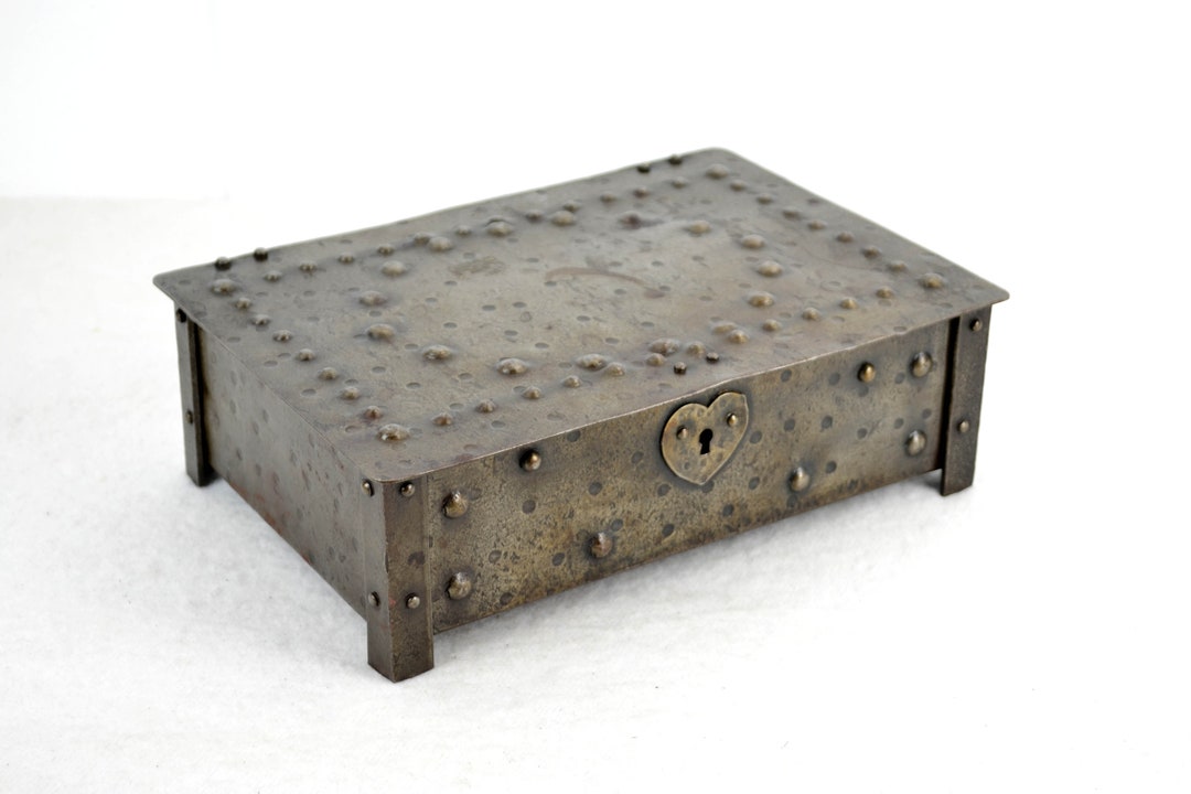 Metal Box Trench Work Around 1914 1915 Iron Driven Riveted Box Vintage ...