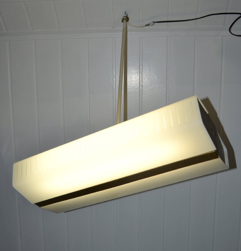 Hanging Fluorescent Light Fixtures