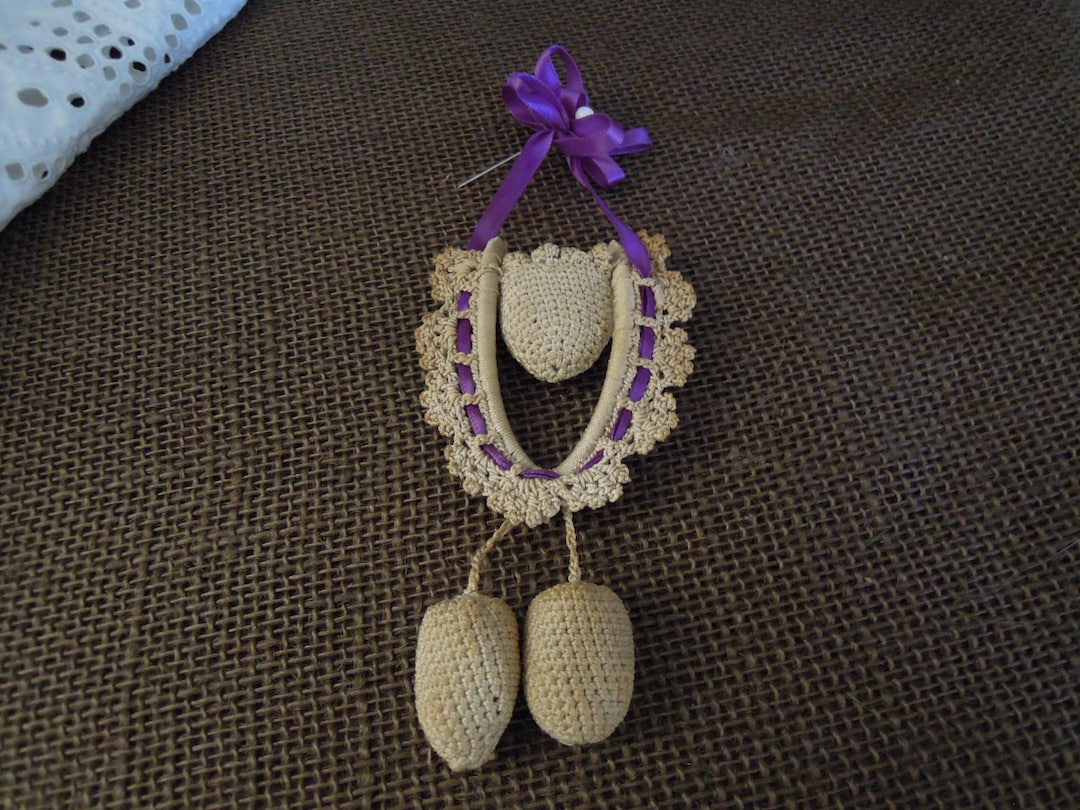 Vintage Wishbone Thimble Holder/crocheted Pincushion/vintage Crocheted ...