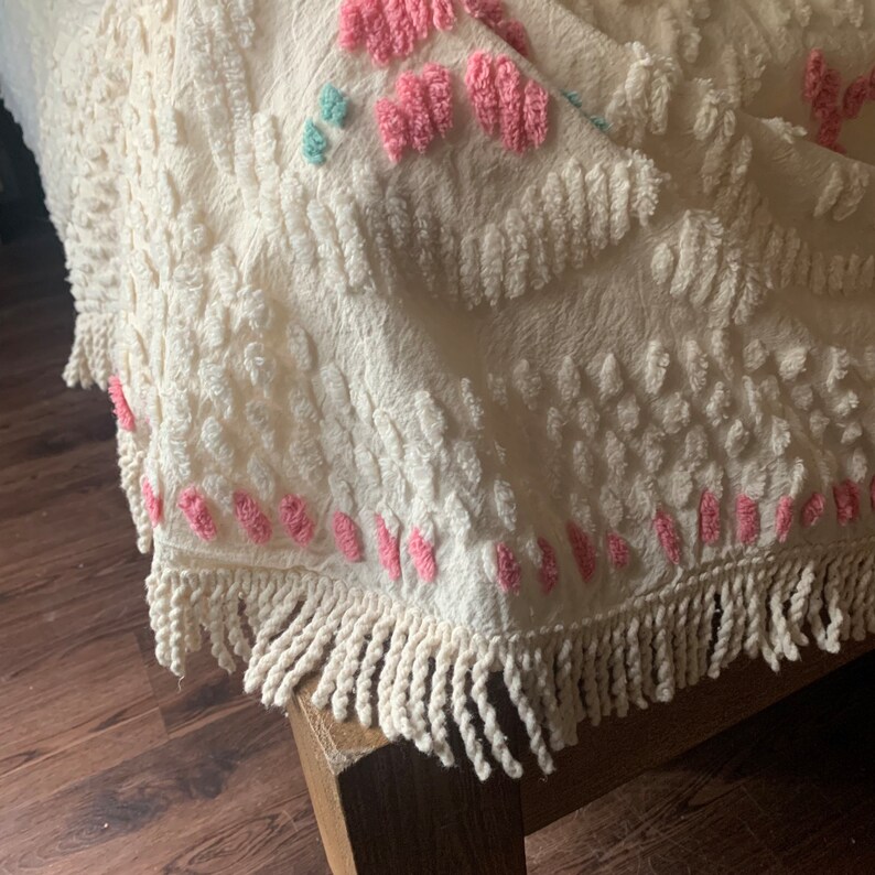 Vintage Chenille Boho Fringe Bedspread - Etsy