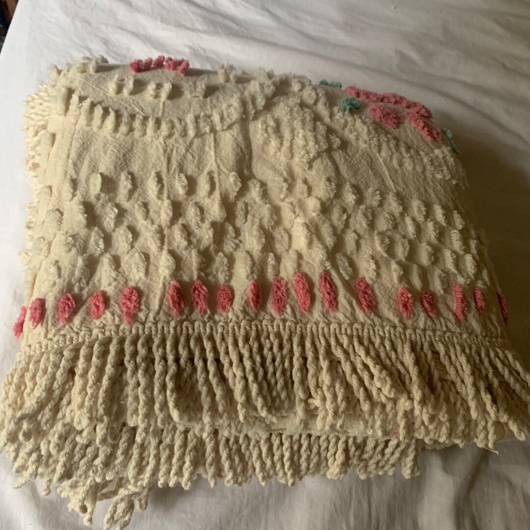 Vintage Chenille Boho Fringe Bedspread - Etsy