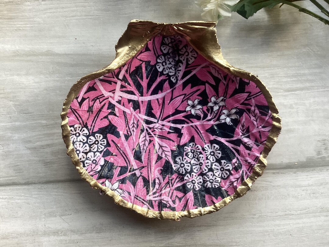 William Morris Jasmine Design. Shell Jewellery Dish. Gold Jewellery ...