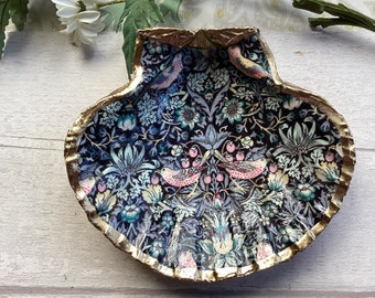 William Morris Strawberry Thief Design. Shell Jewellery Dish. Gold ...