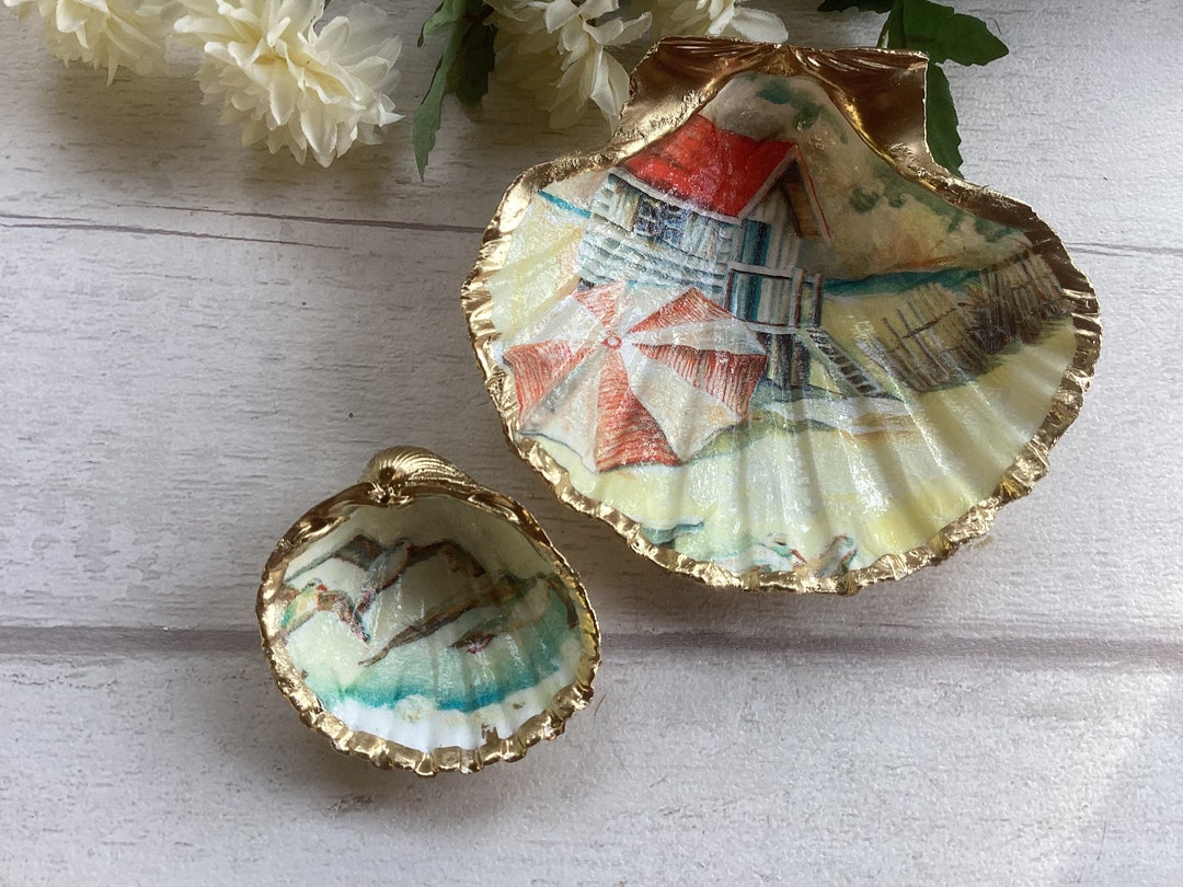 Decoupage Scallop Shell Ring Dish: Beach Hut & Sea Birds, Gold Accent ...