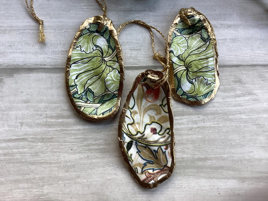 William Morris Oyster Shell Hanging Decorations. Gold Hanging Shells ...